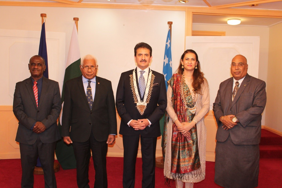 High Commissioner of Pakistan presents credential to Governor General ...
